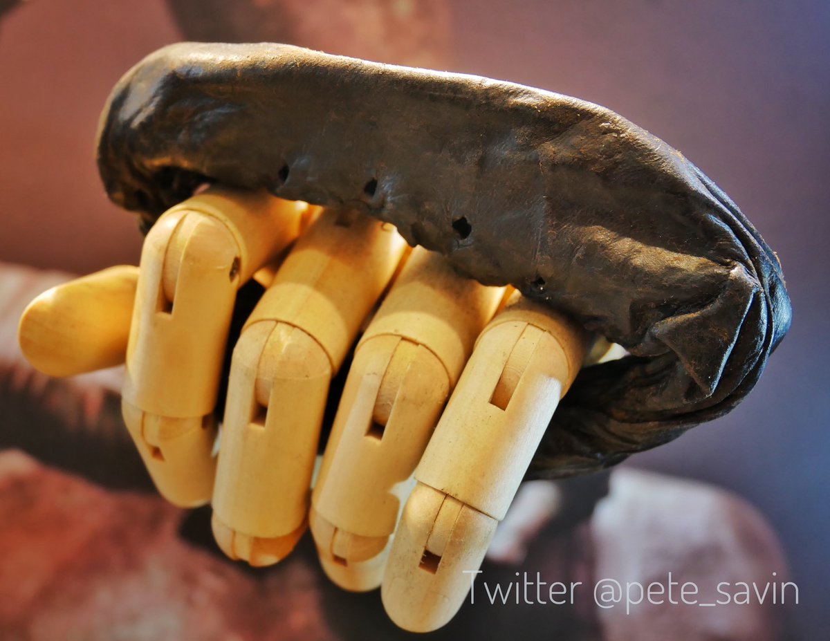 TIL Only 1 pair of boxing gloves from the Roman Empire period have ever ...