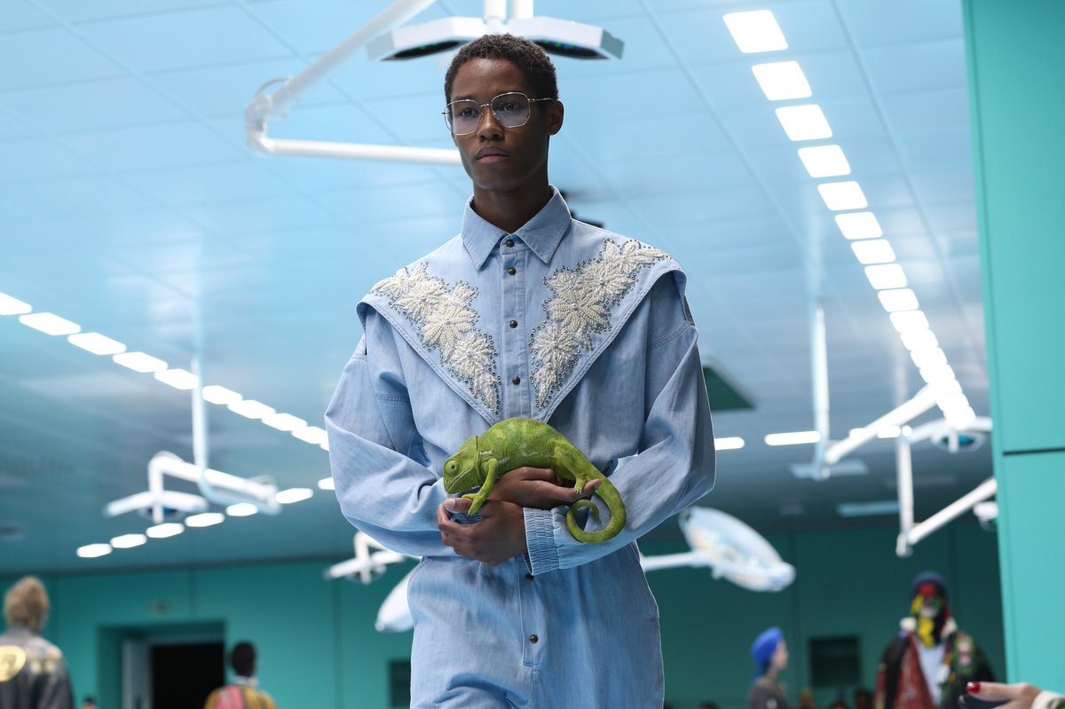 MFW Fall 2018 Gucci’s Runway Beauty Looks Featured Eyeballs