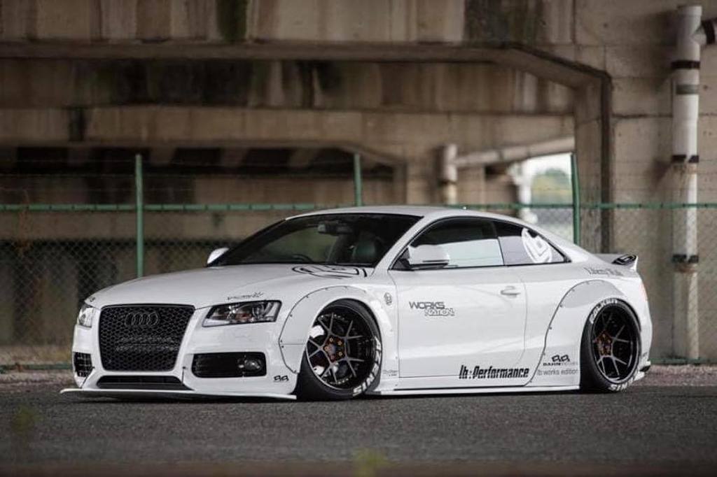 Slammed Audi A5