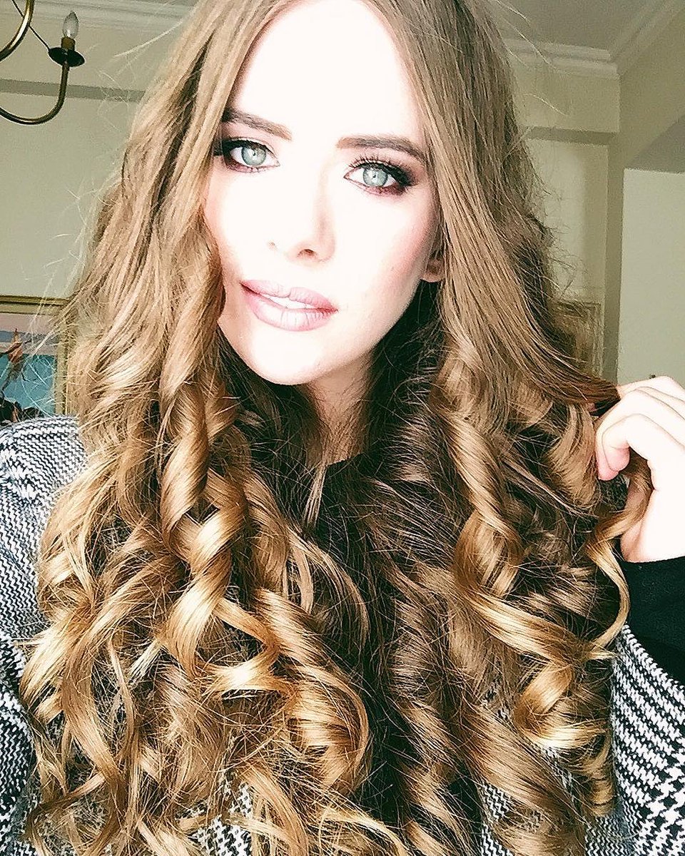 Rate half Greek/half Romanian actress