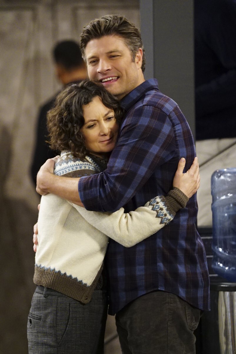 Sara Gilbert And Johnny Galecki