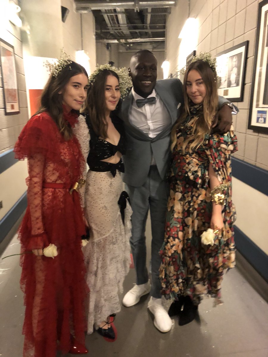 84 best Twitter @haimtheband images on Pholder | we dance. we sing. we ...