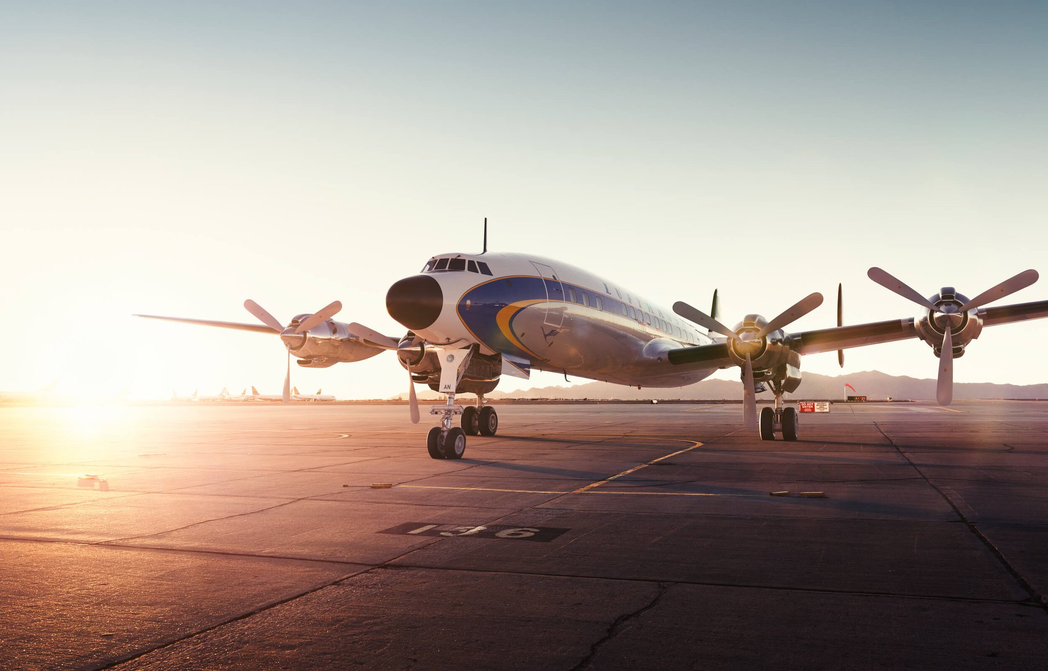 Lockheed Constellation Wallpaper