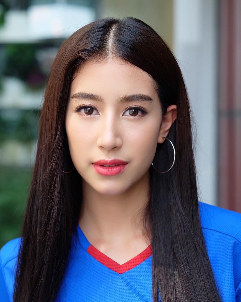 ติ่งวนไป on Twitter: "เซตนี้ดีงามจริงๆ ผมตรงๆแบบนี้สวยมากๆๆเลย ️😍#มิ้นต์ชาลิดา Credit : aor_trn ...