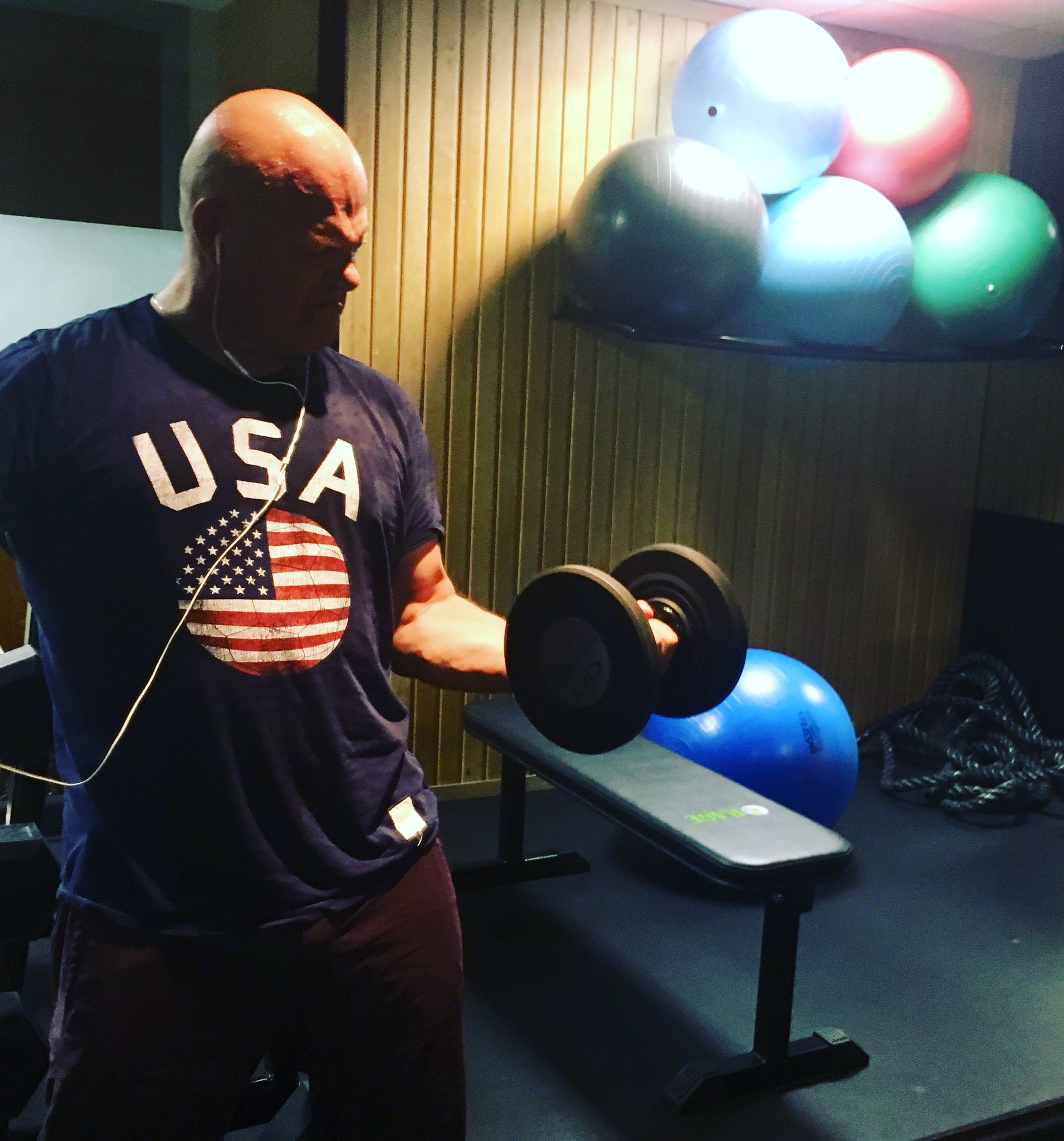 Michael Chiklis Strongman