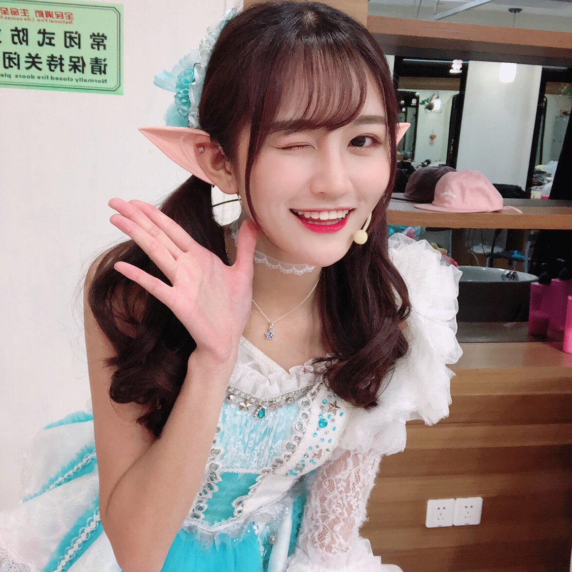SNH48 Today on Twitter: "Zhang Xin, Co-Captain of #SNH48 Team HII (3rd generation)…