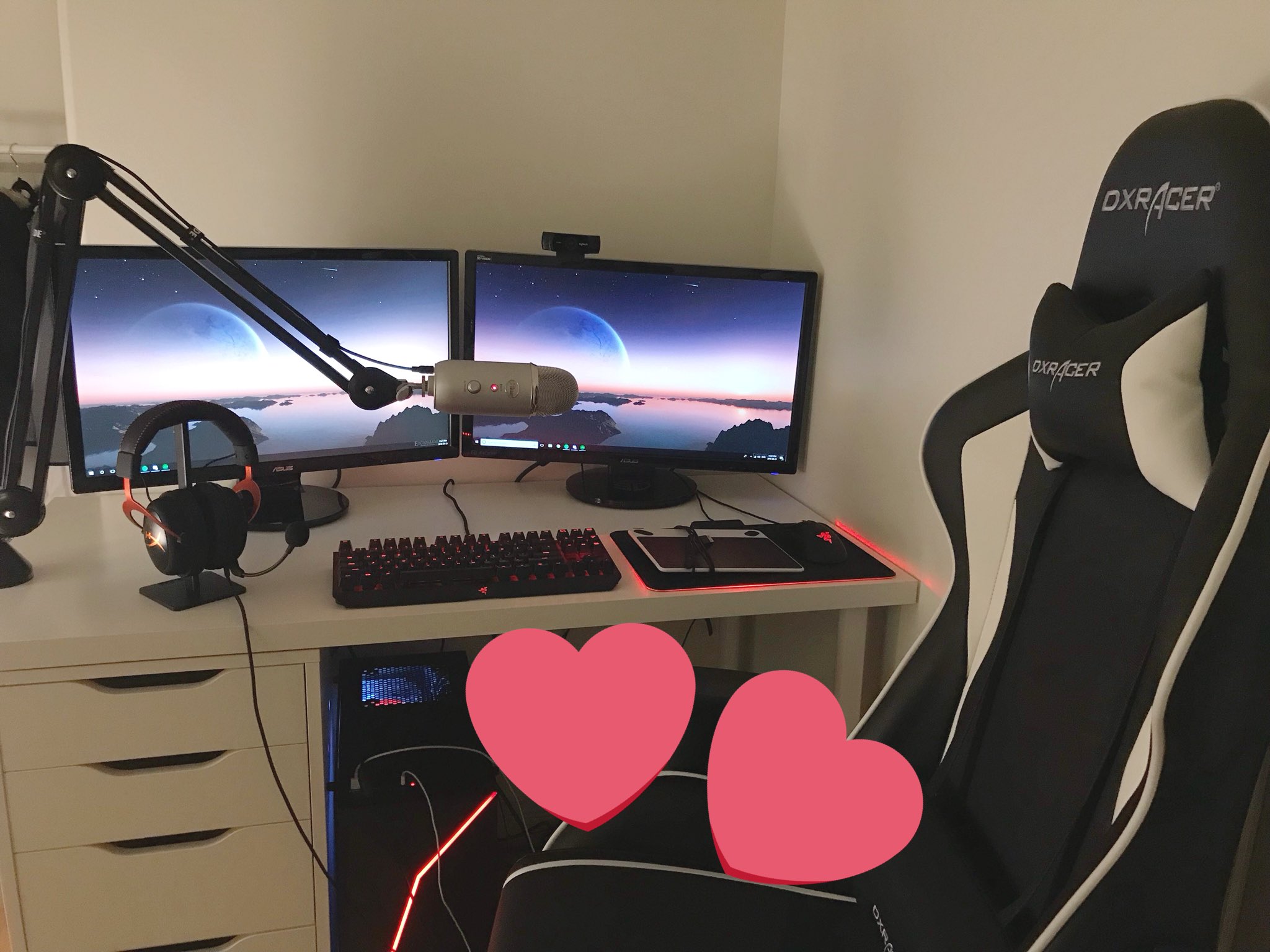 yeona on Twitter: "my completed setup 😭💞 thank you for making this possible!! https://t.co ...