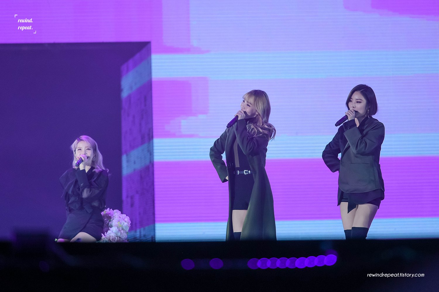 REWIND REPEAT on Twitter: "–REWIND REPEAT– [PIC] 180125 서울가요대상 - 마마무 MAMAMOO #마마무 #MAMAMOO #솔라 ...