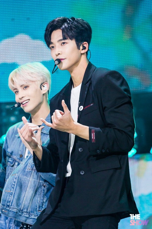 ROWOON THAILAND on Twitter: "180313 SBS The Show Website update #Rowoon #SF9 #MAMMAMIA https://t ...