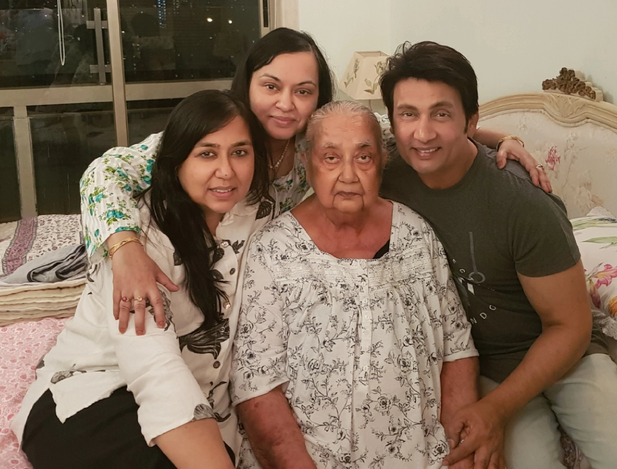 Shekhar Suman Family