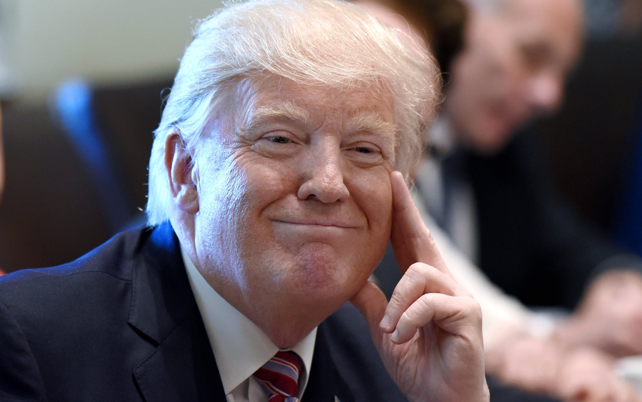 the-daily-show-on-twitter-1-trump-says-he-wants-a-space-force-2