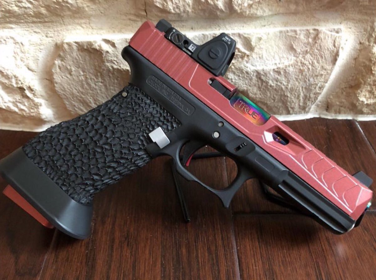 Custom Glock 17 Paint