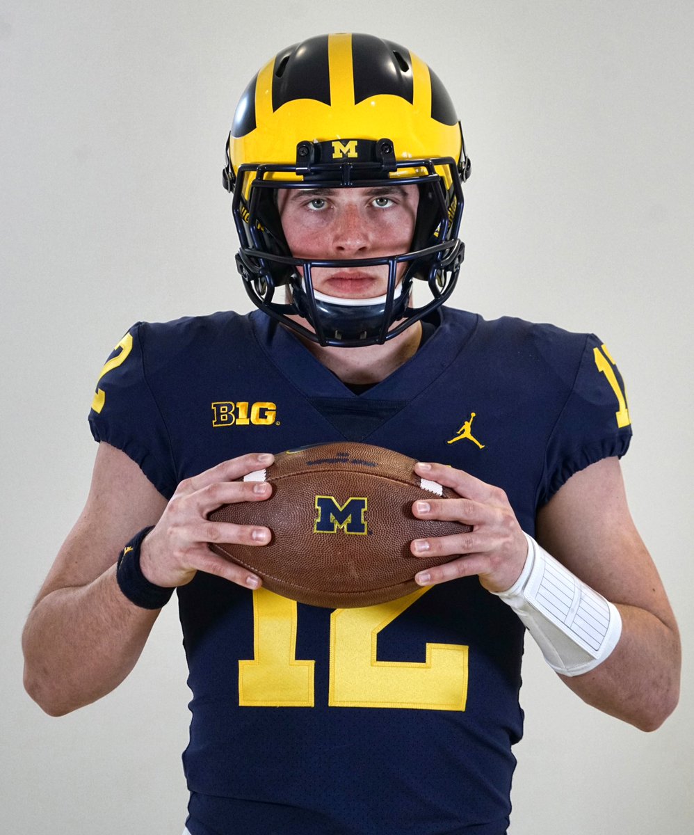 2019 4 Star QB Cade McNamara commits to Michigan : r/CFB