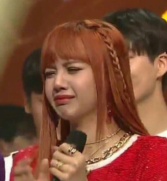 Black Pink Wallpaper: Blackpink Crying Lisa