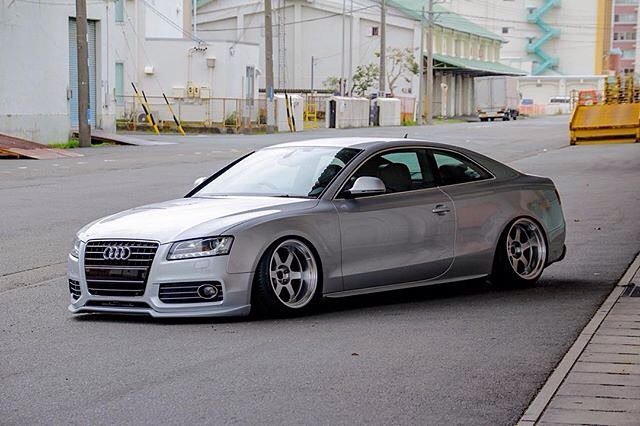 Slammed Audi A5