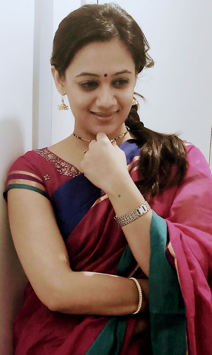 Spruha Joshi Saree