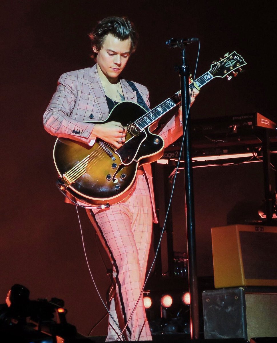 A Definitive Ranking of Harry Styles' World Tour Suits | Her Campus