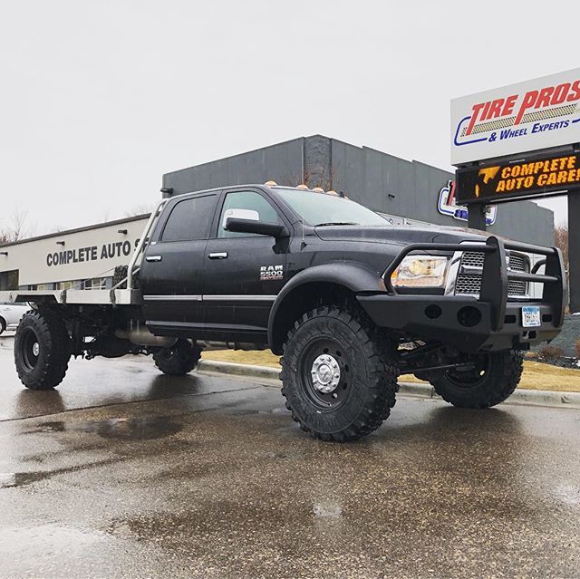 Dodge Ram 5500 Lifted