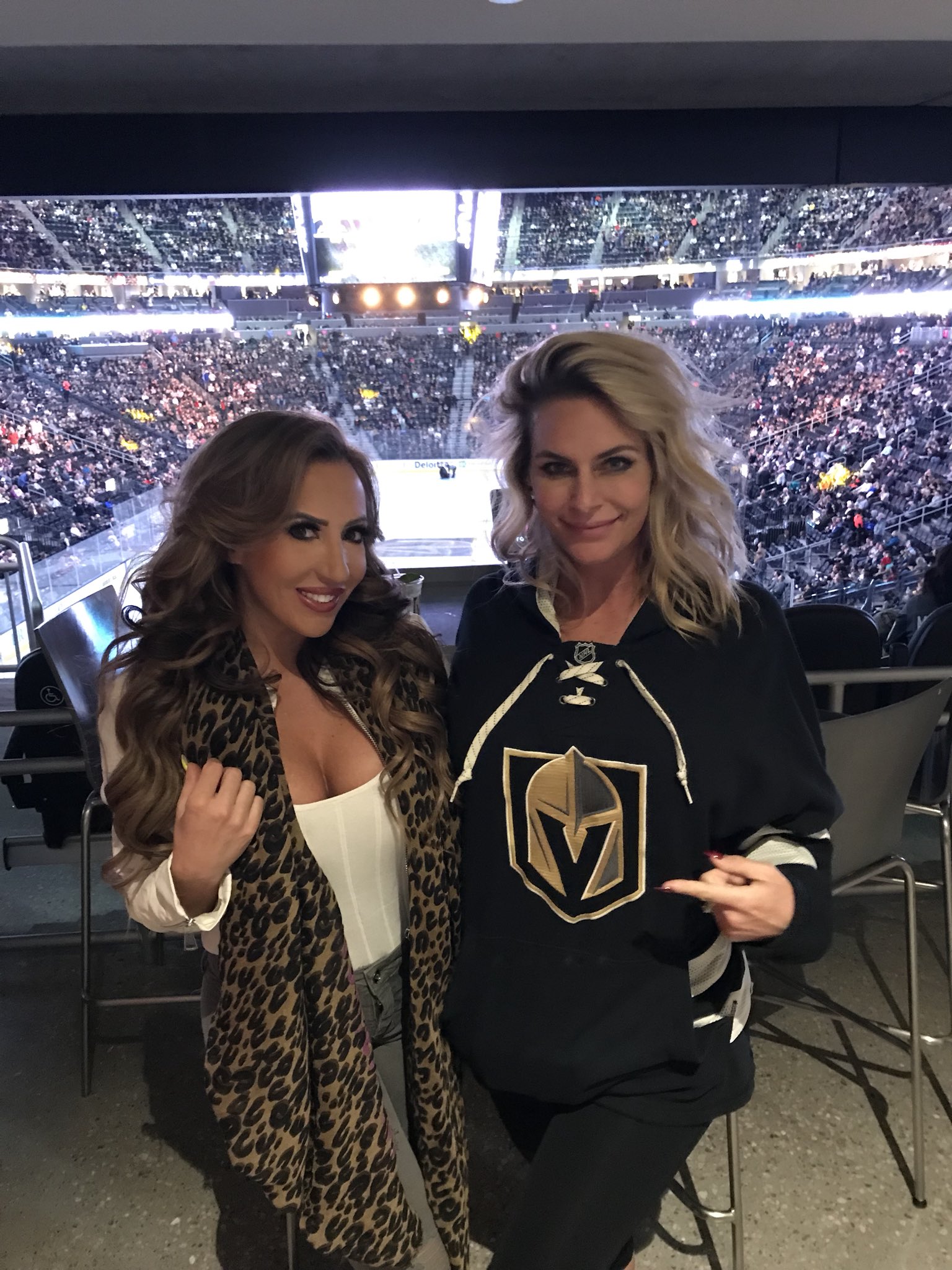 Tw Pornstars Richelle Ryan Twitter Go Goldenknights Look Who I