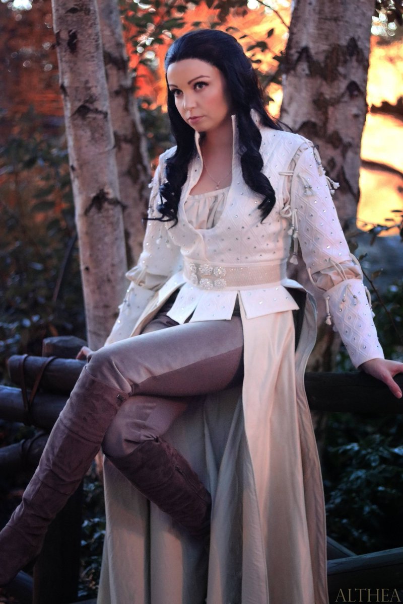 Once Upon A Time Snow White Cosplay