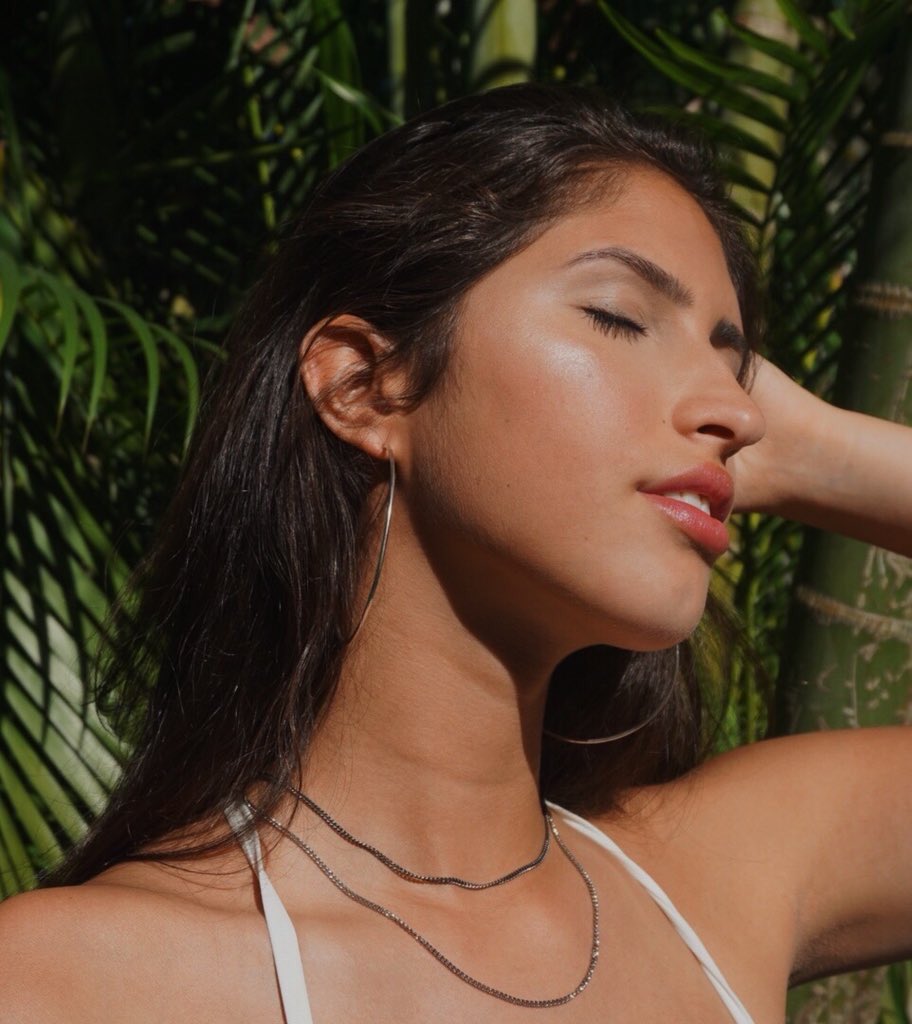 Ashley Erb's Instagram, Twitter & Facebook on IDCrawl