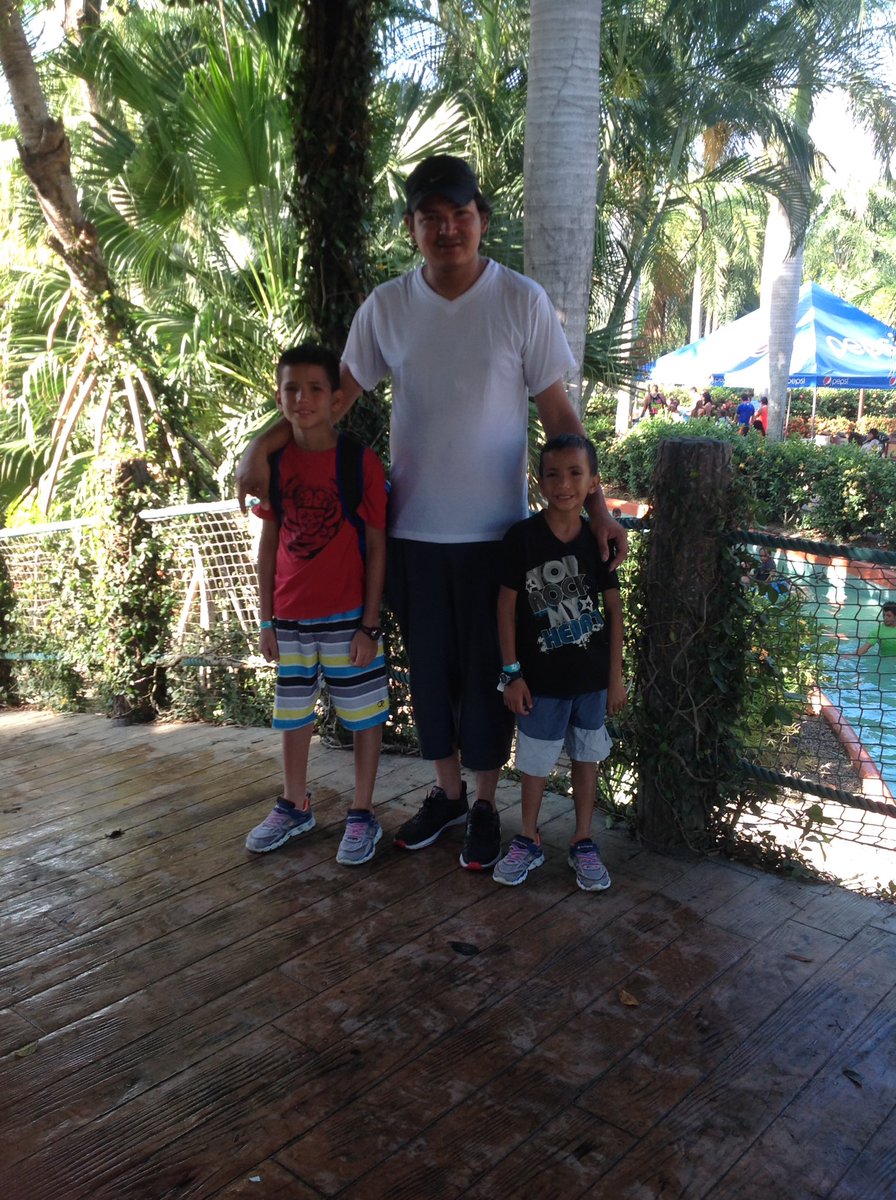 Lester Hidalgo (@LesterHidalgo6) | Twitter