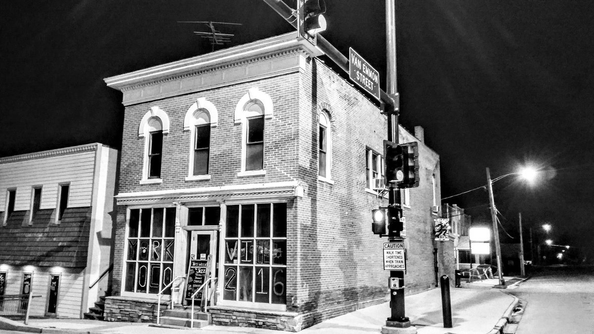 Illinois : Errol J. Kirsch's bunker home, Illinois. As with most ...