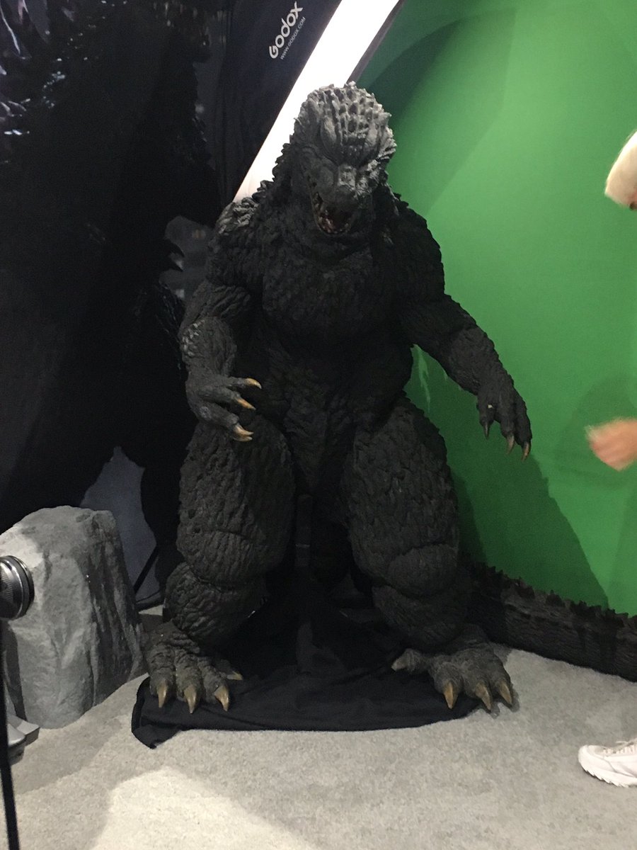 Godzilla 2000 Suit