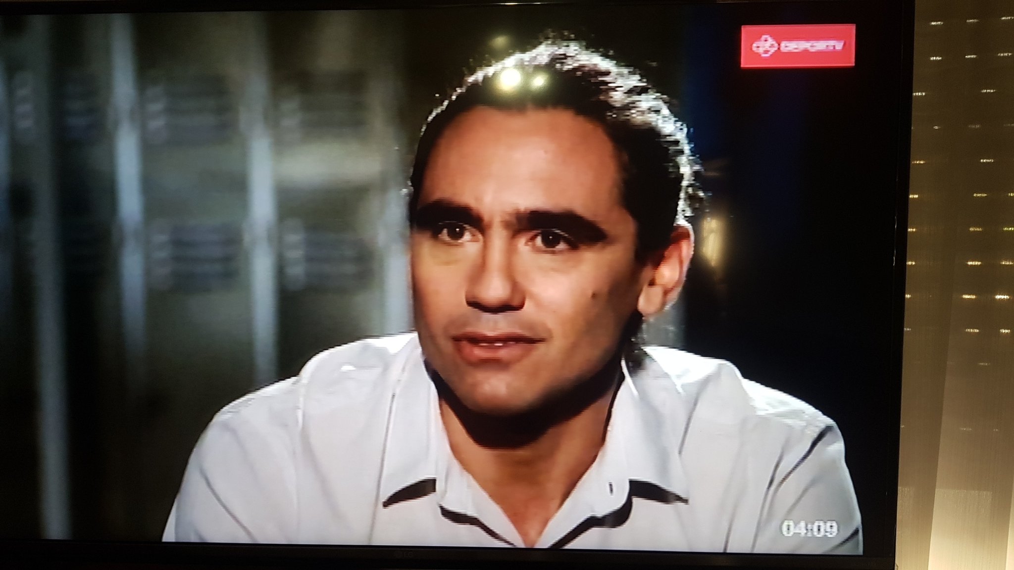 Carlos on Twitter: "@canaldeportv nuevamente en Bahia Blanca el cable BVC no emite la ...