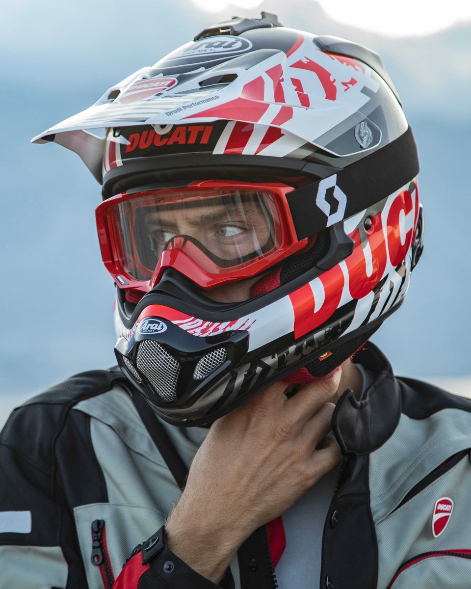 Pe explorer v2 - tacticalqlero