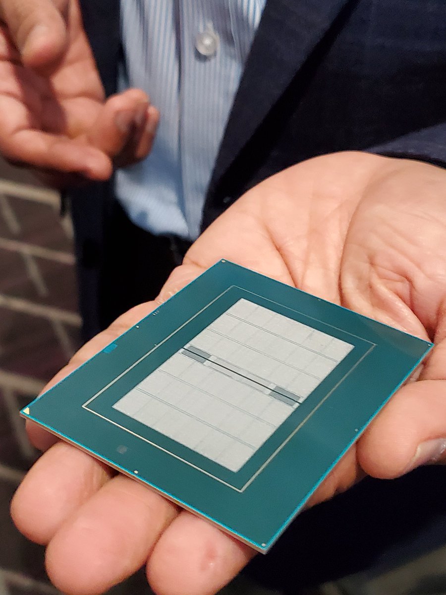 Intel announces Co-EMIB, ODI and MDIO at SemiCon West 2019 : r/intel