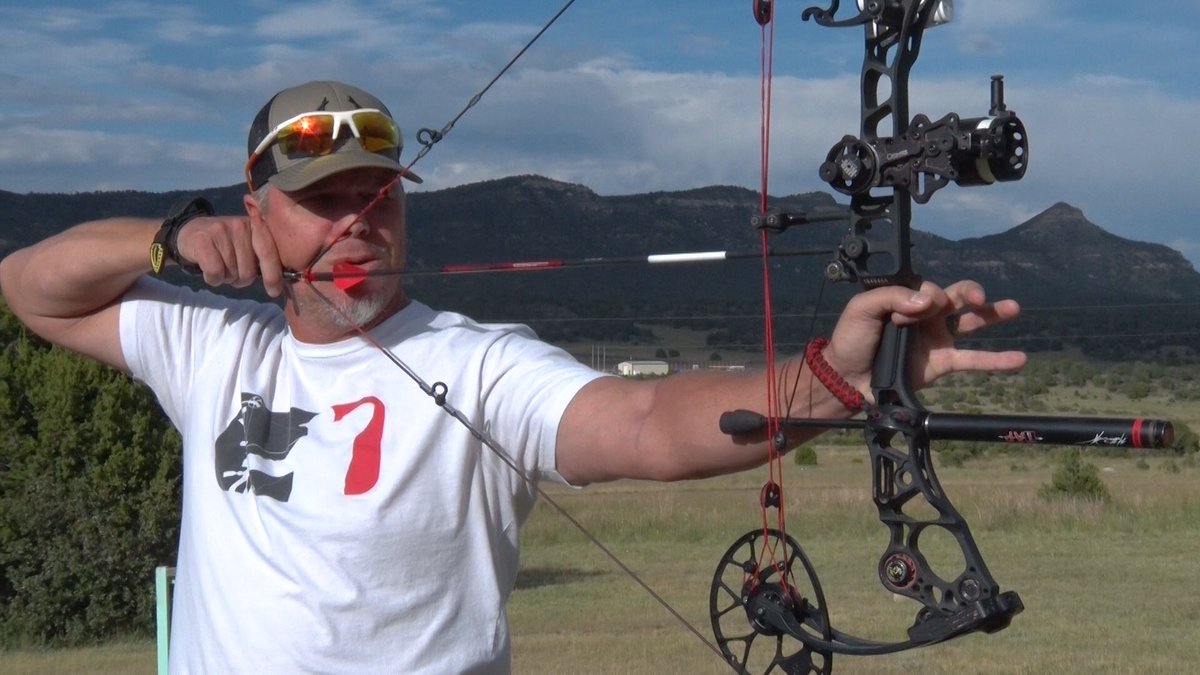 Chipper Jones Bow Hunting