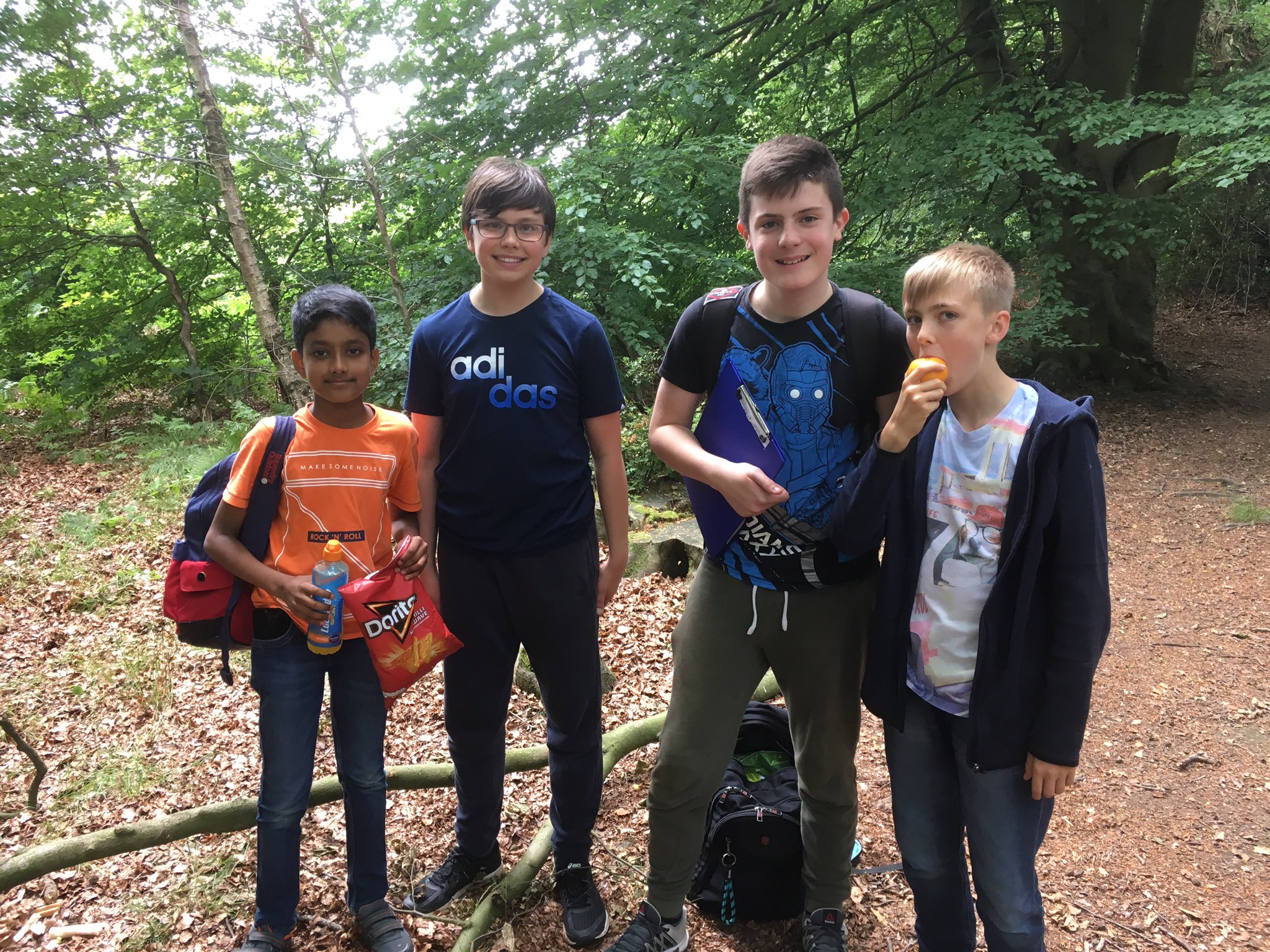 K.E.S. Lower School on Twitter: "New 8S enjoying the Forest! https://t.co/ofuzYW2cZ4" / Twitter