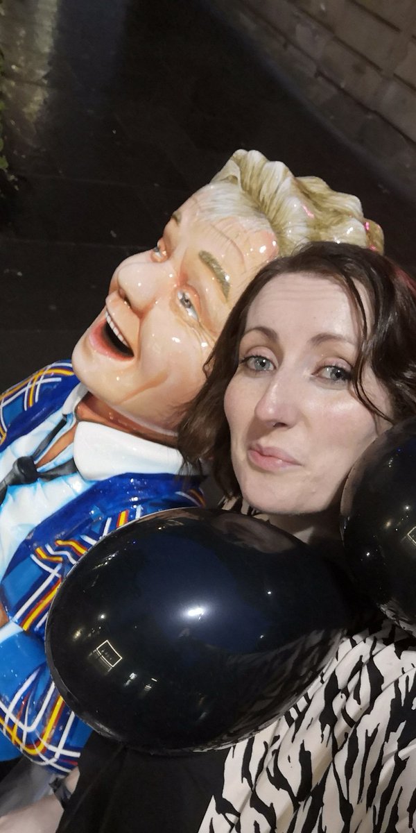 Amanda Fire's Instagram, Twitter & Facebook on IDCrawl