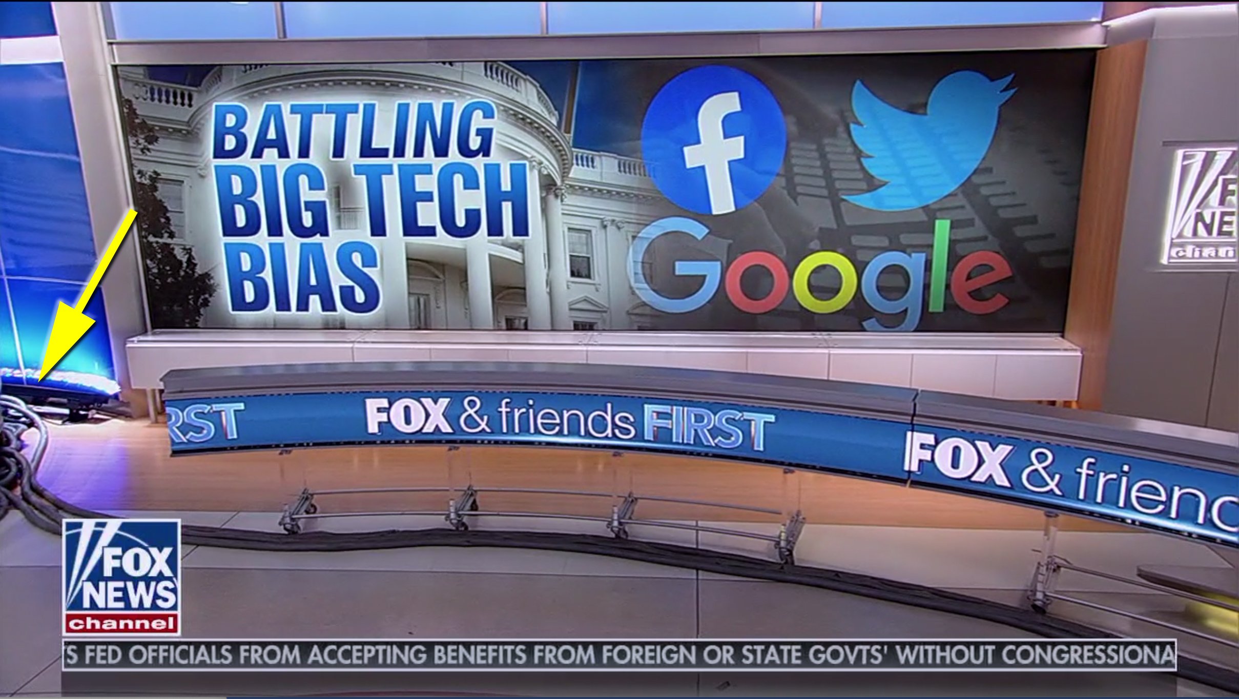 Bad Fox Graphics on Twitter: "Can anyone explain why the designers of @FoxNews Studio J in NYC ...