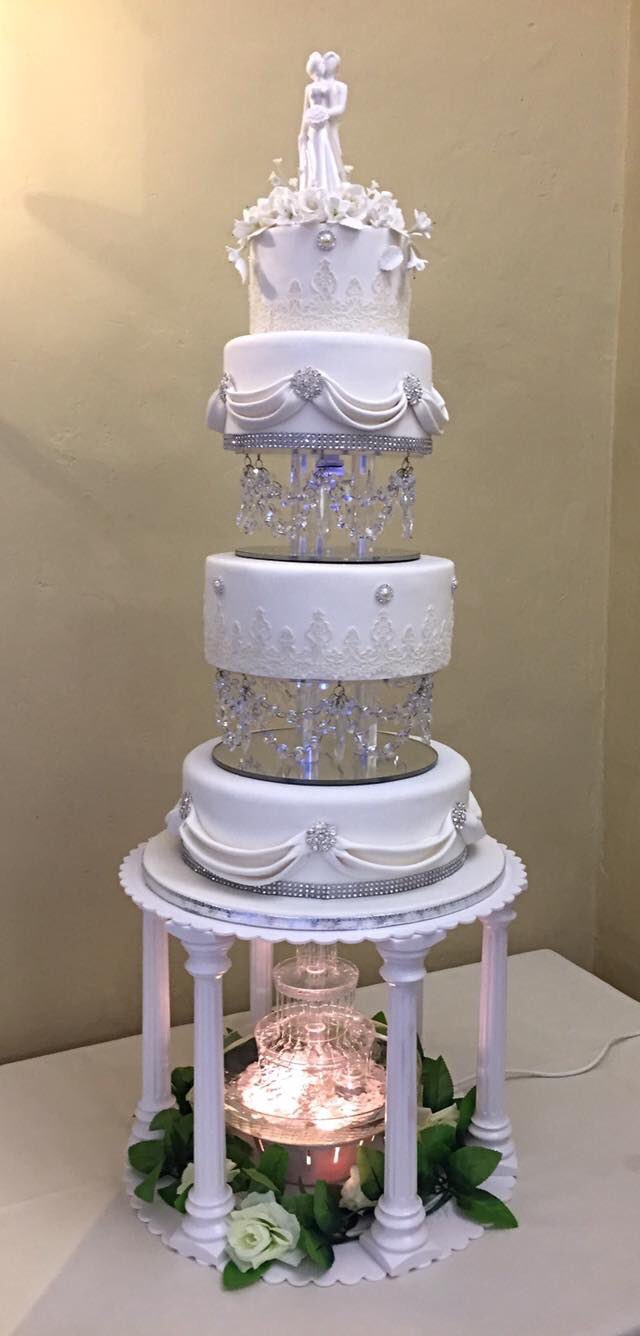Waterfall wedding cake 60 photos - Astyledwedding.com