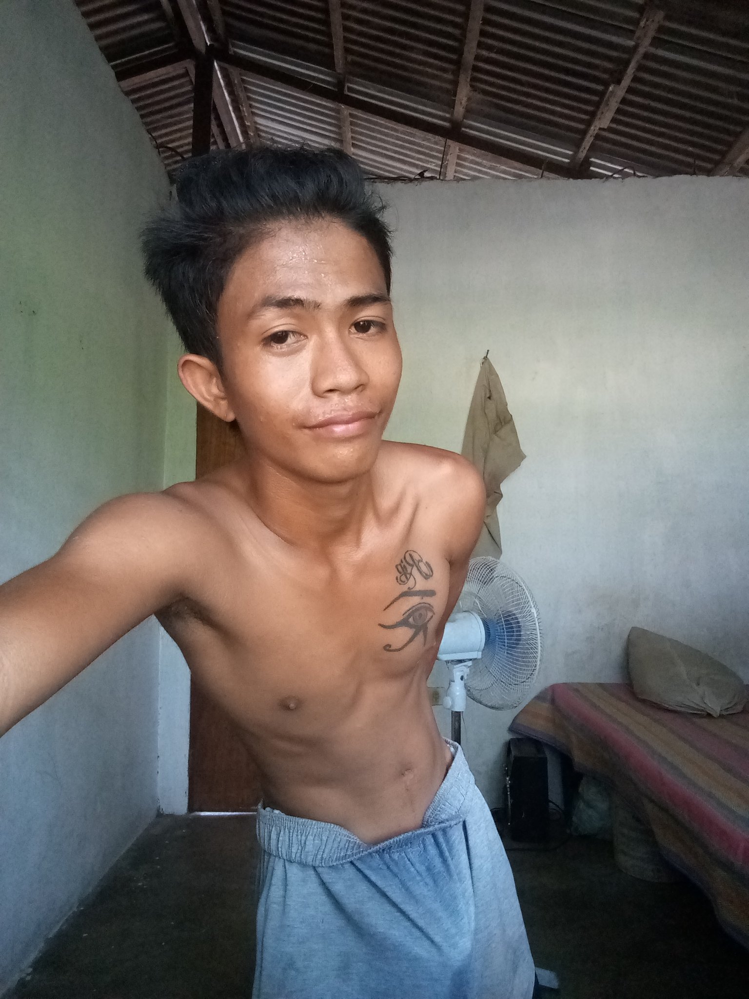 Jayson lizardo on Twitter: "Mahalin Molang Ako Ng Sapat Susuklian Kita Ng Sarap?? https://t.co ...