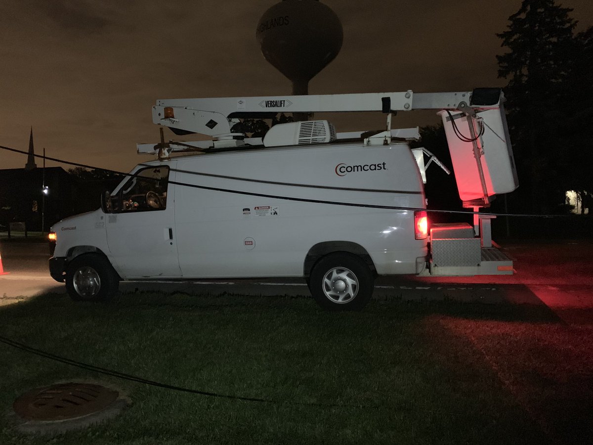 Thread by @11rcombs: "my Comcast service is down so i took a walk and ...