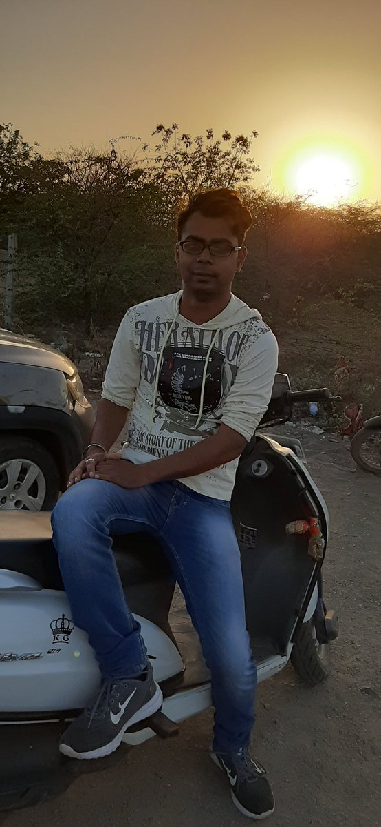 Meet Raj Gohil (@the_mitubha) | Twitter