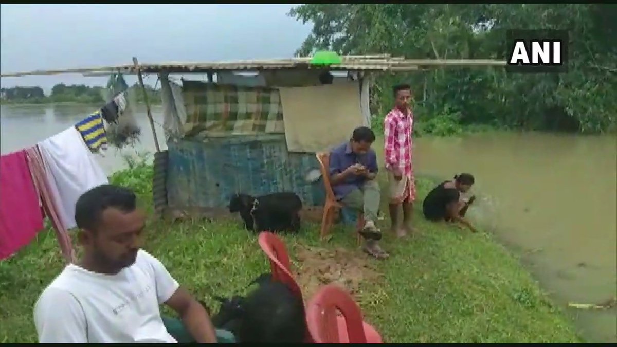 Kampur Guimari: Assam: Kampur Guimari village flooded after the level ...