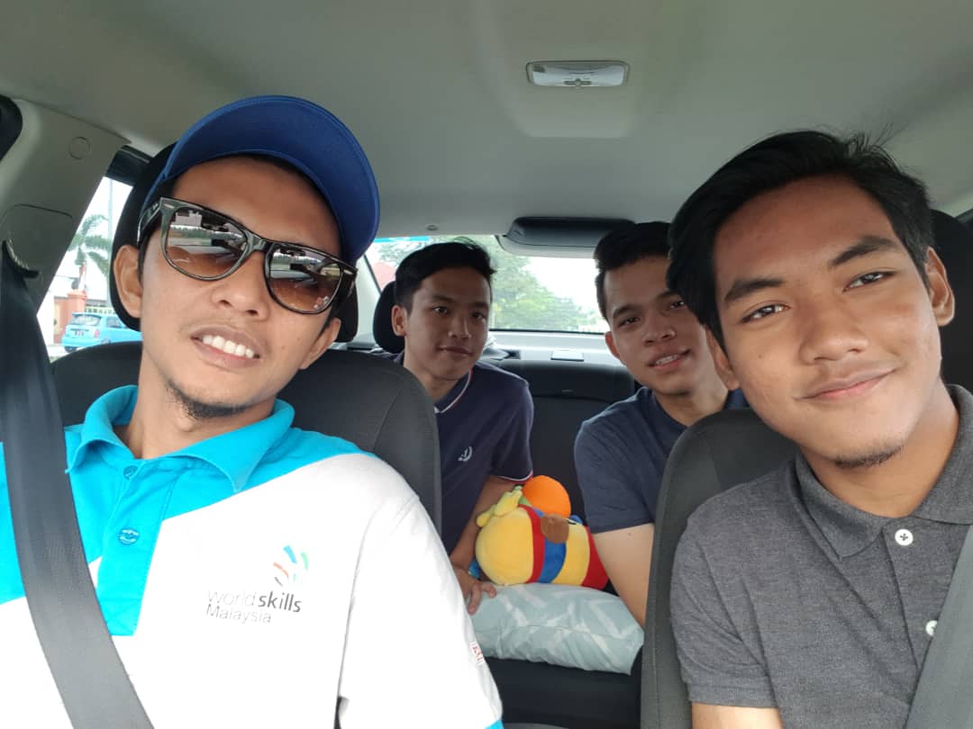 JTMK PSIS on Twitter: "Goodluck kontinjen JTMK PSIS ke UTeM Melaka. Doakan kejayaan mereka ...