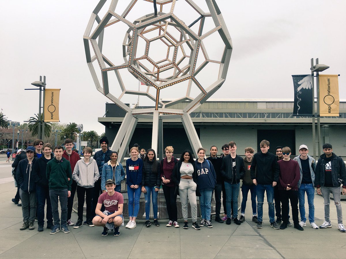 Home - Sandringham School