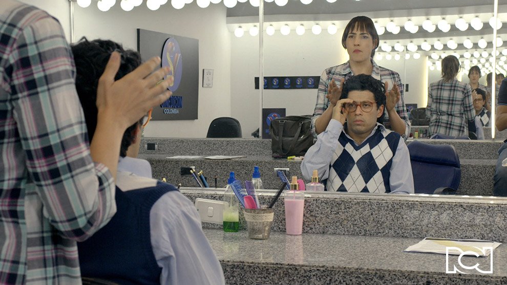 Jaime quiere personalizar a Alberto Lobo Guerrero, pero debe darle ...