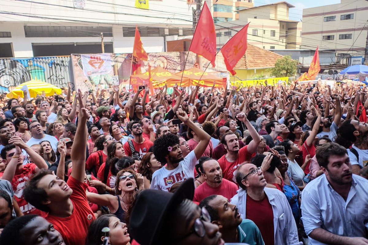 VICE BRASIL on Twitter: "A nossa fotógrafa Tuane Carvalho conseguiu ...