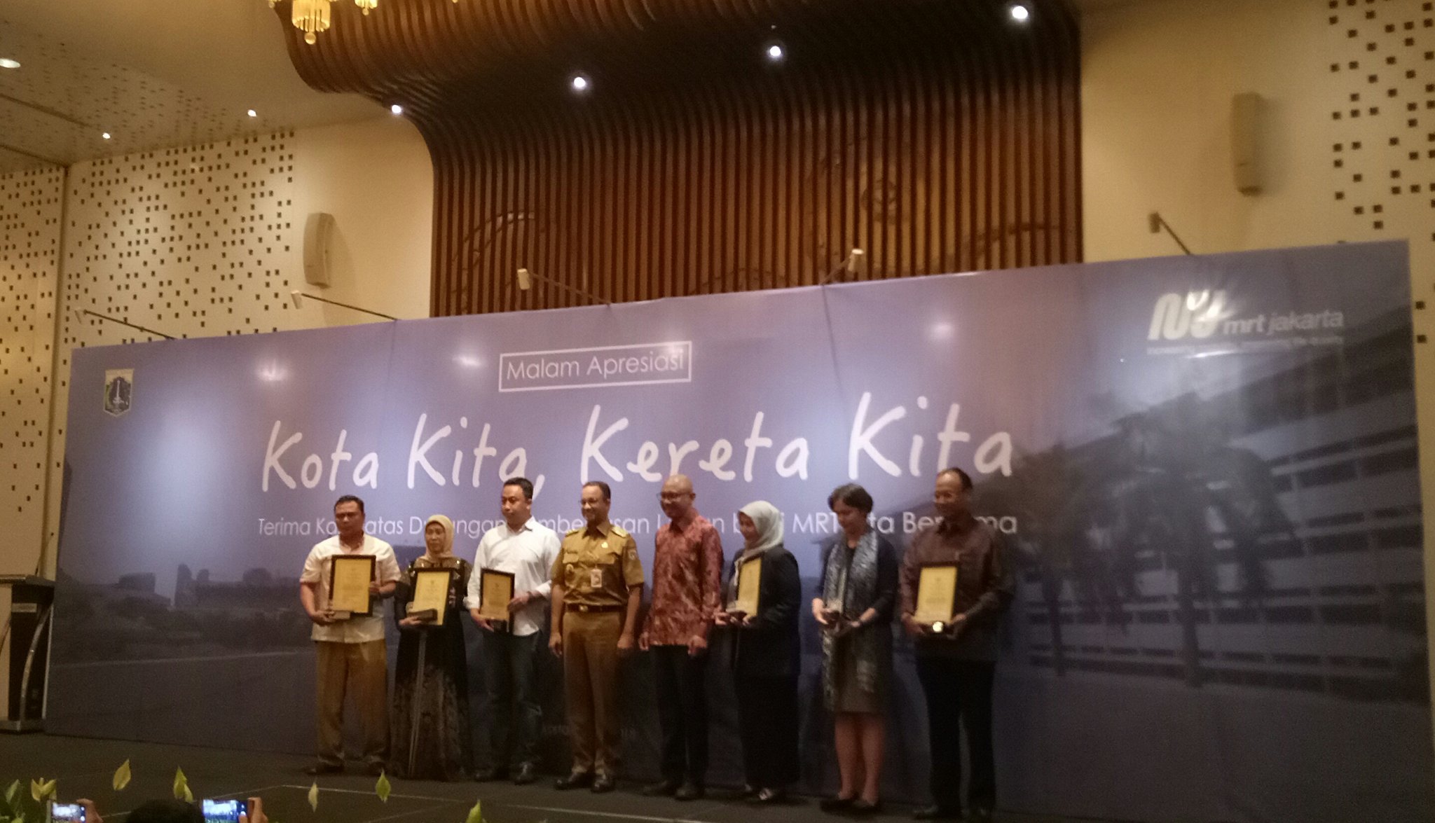 MRT Jakarta on Twitter: MRT Jakarta on Twitter:
