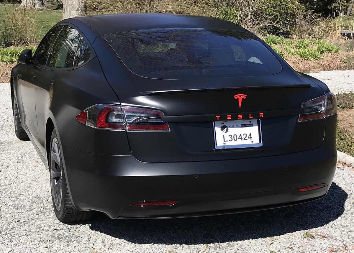 Debadged my Model S after 6 months. Love this look : r/teslamotors