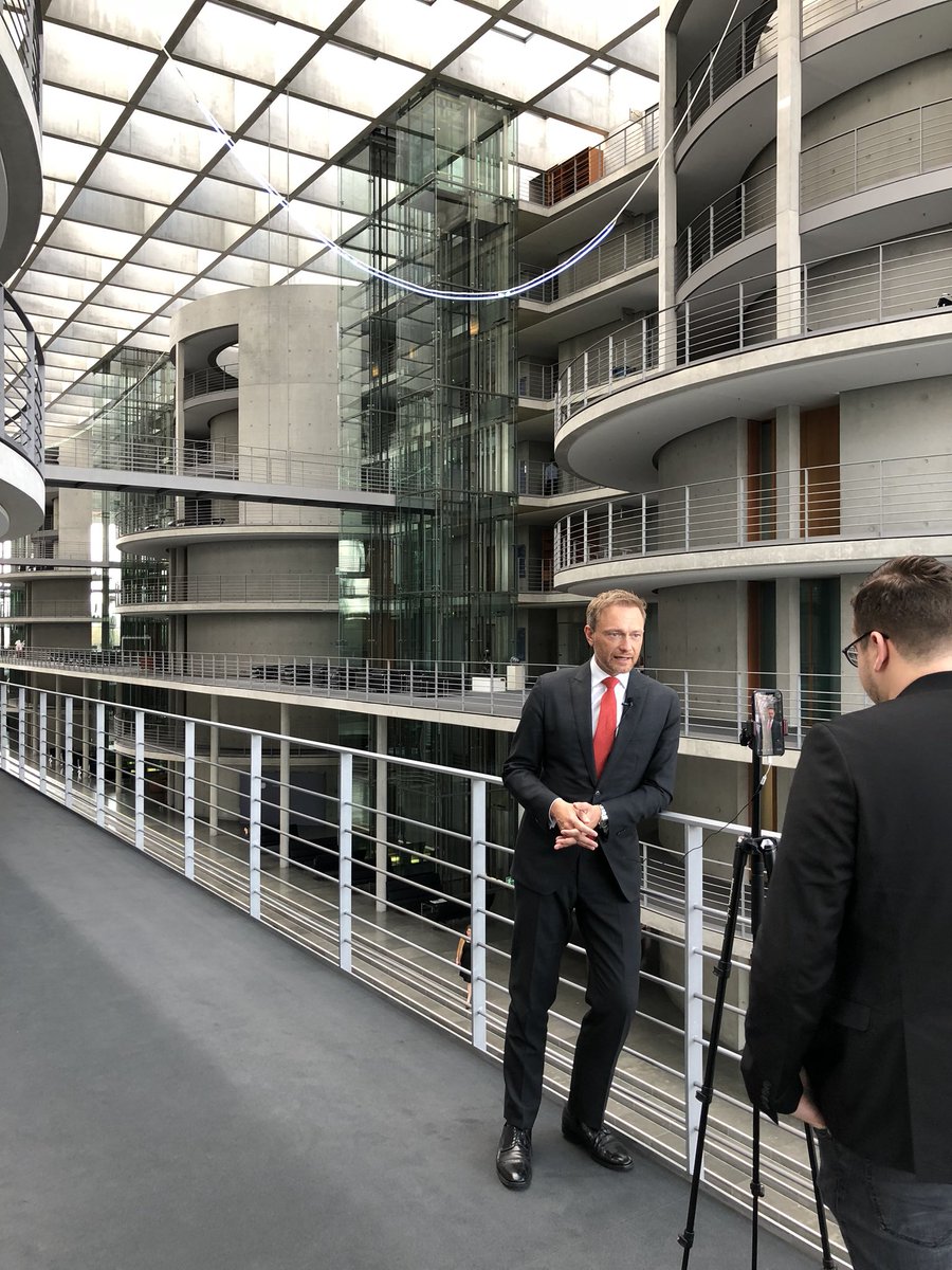 Christian Lindner – Starporträt, News, Bilder | GALA.de