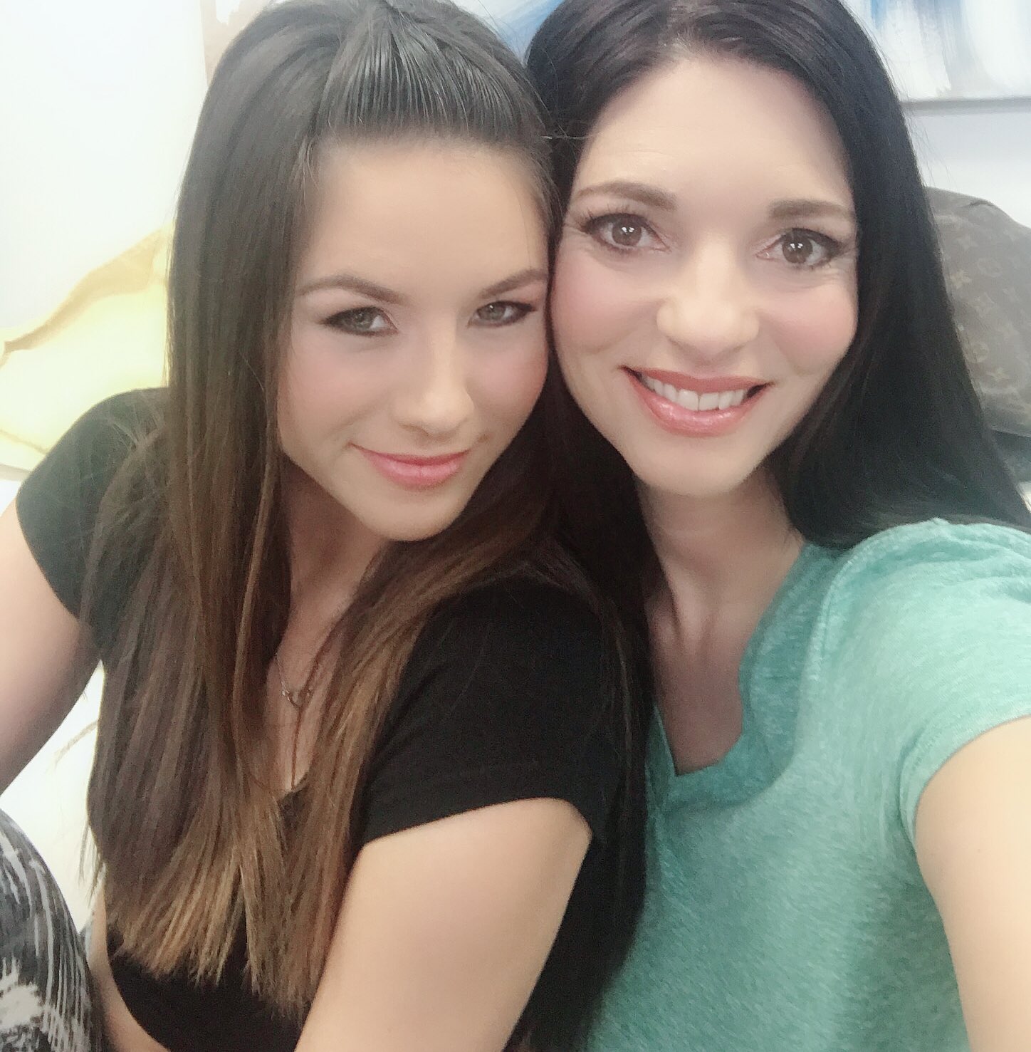 ๐น๐ข๐ฑ๐๐ต๐ช ๐๐ฎ๐ท๐ท๐ฒ๐ท๐ฐ๐ผ๐ฅ On Twitter So Much Fun On Set Today With Mindimink