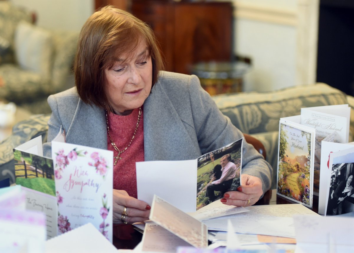 Lady Anne Dodd says thanks for thousands of cards after Sir Ken's death ...