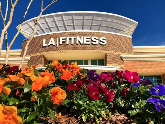 Working At LA Fitness - Zippia